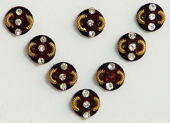 Maroon Round Bindis