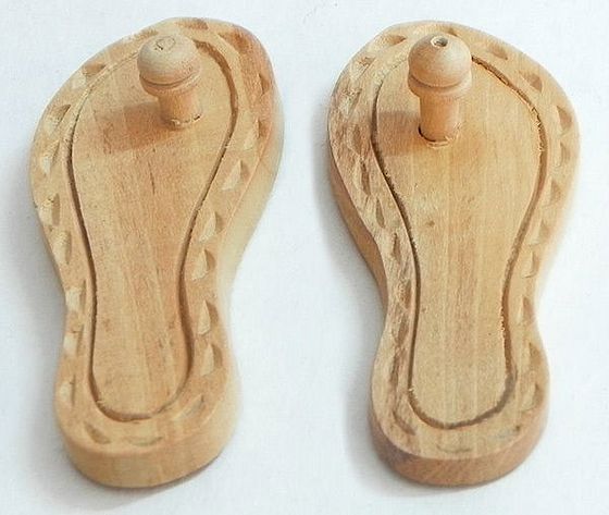 Small Wood Carving Paduka