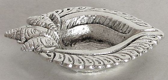 Ghee or Oil Lamp with Face of Trimukhi Ganesha