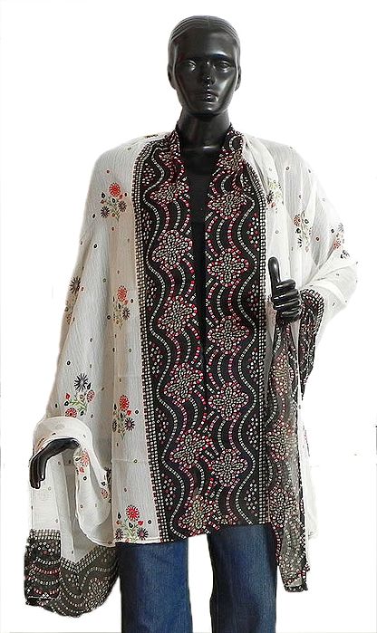 Printed White Chunni with Black Border