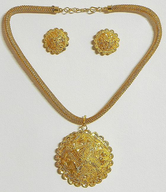 Gold Plated Jali Chain with Round Pendant and Earrings