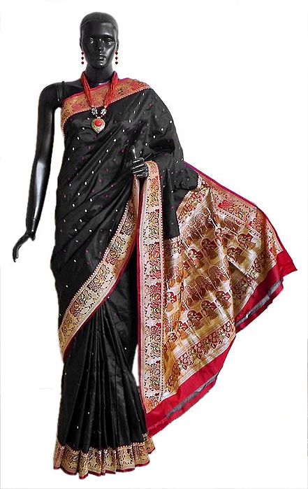 Black Valkalam Saree with All-Over Boota from Banaras with Dancer ...