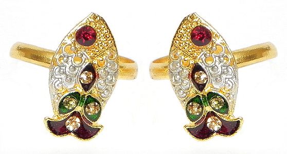 Pair of White Stone Studded Fish Shaped Toe Ring